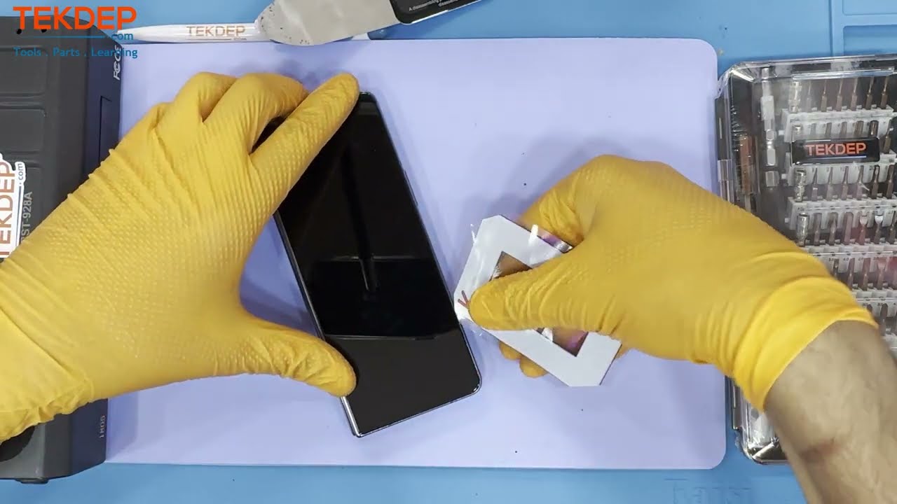 Samsung Galaxy Z Fold 4 Teardown & Repair Guide – Step-by-Step Breakdown!